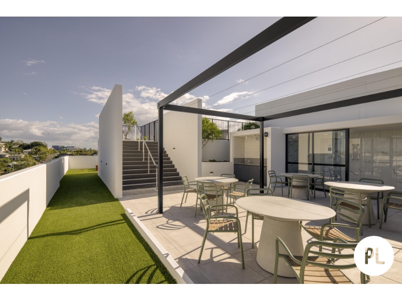 North-facing, stylish, brand new fully-furnished apartment with ...