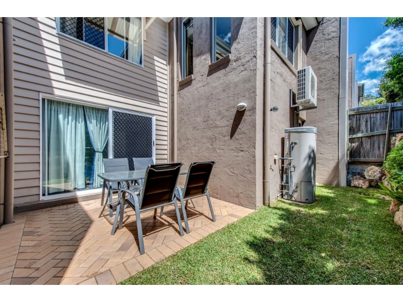 13 Escarpment Drive, SPRINGFIELD Townhouse for rent | Listed by Jess ...