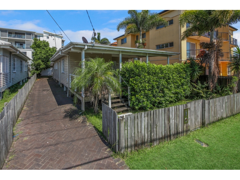 11 Humpybong Esplanade, REDCLIFFE House for rent | Listed by Kate Green ...