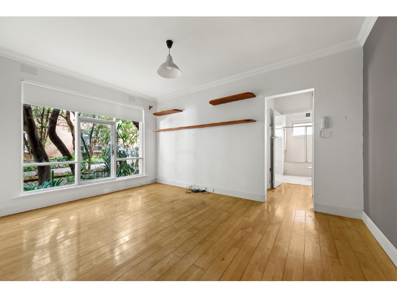 14/10 Acland Street, ST KILDA Apartment for rent | Listed by Sarah ...