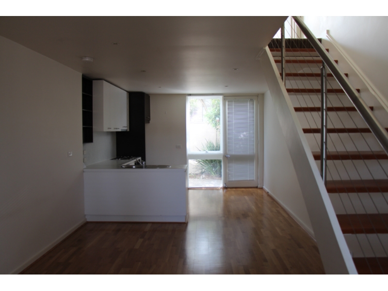 7/1 Grandview Avenue, MARIBYRNONG Townhouse for rent | Listed by Marc ...