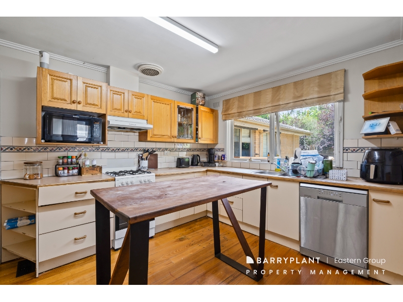 8 Wingrove Place, RINGWOOD House for rent | Listed by Meg Roebud of ...