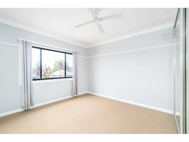 21 Fern Valley Road, Cardiff House for rent | Listed by Matthew Walsh ...