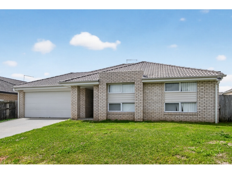11 Salsa Ct, Caboolture House for rent | Listed by Leasing Department ...
