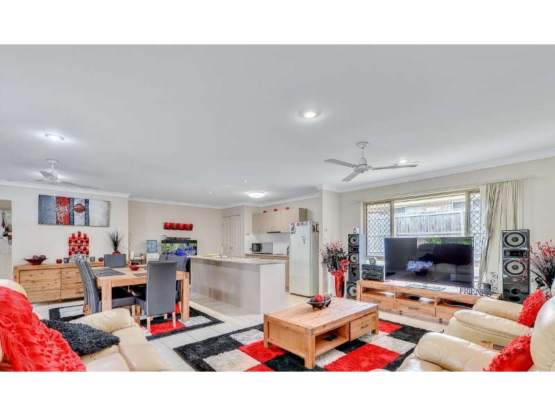 45 Eric Drive, Blackstone House for rent | Listed by Holly Monaghan of ...