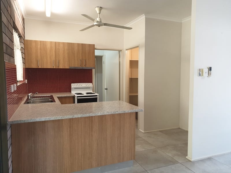 12 Karrinyup Place, MARRARA House for rent | Listed by Crystal ...