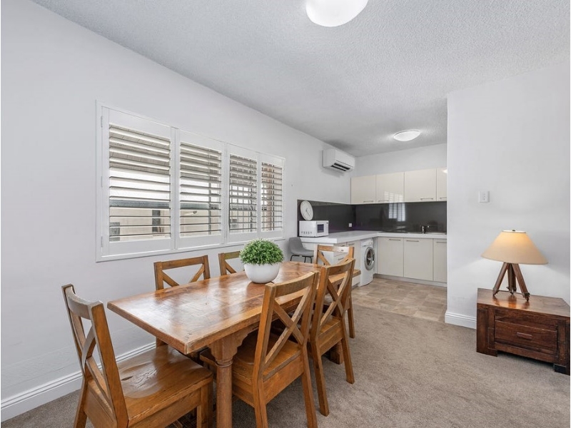 4/129 Crescent Road, Hamilton Apartment for rent | Listed by Summer ...