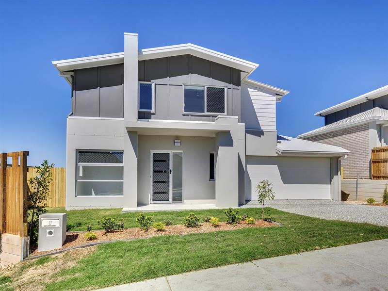 1 Falkirk Way, Spring Mountain House for rent | Listed by Russ Keirnan ...