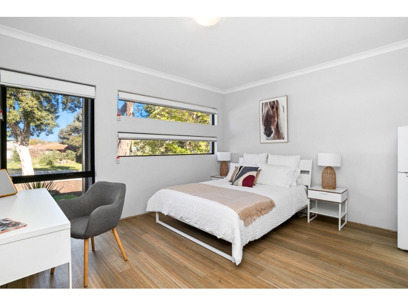 Room 1 19 Derrington Cres, BALGA House for rent | Listed by Freddy ...