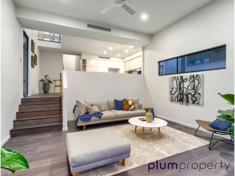 12 Ironside Street, St Lucia House for rent | Listed by Rentals Team of ...