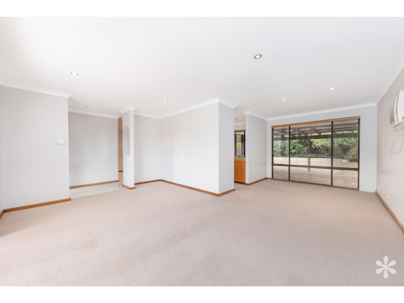 7 Reardon Court, LEEMING House for rent | Listed by Leasing Services ...