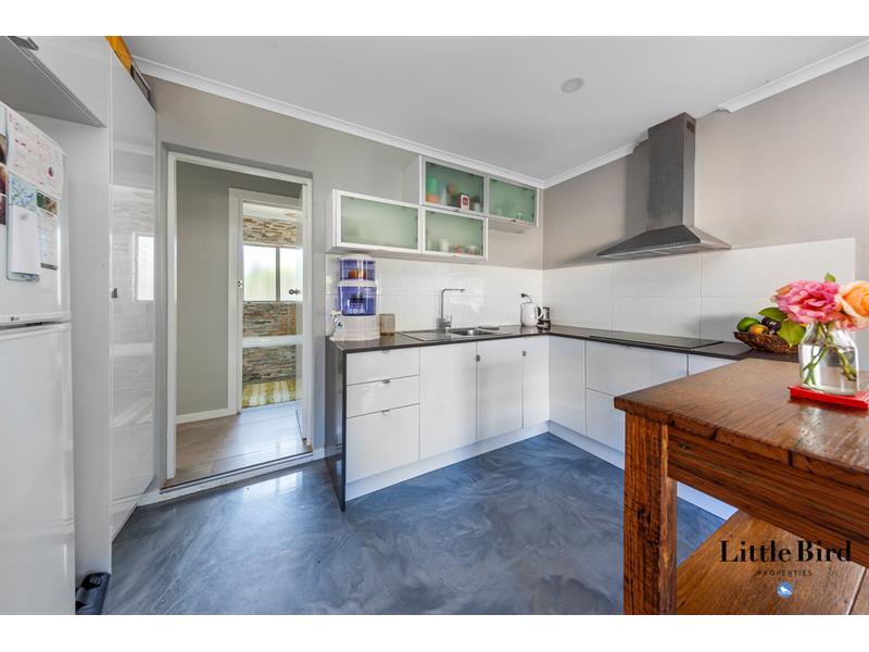 51b Bendigo Street, Fisher Townhouse for rent | Listed by Emily ...