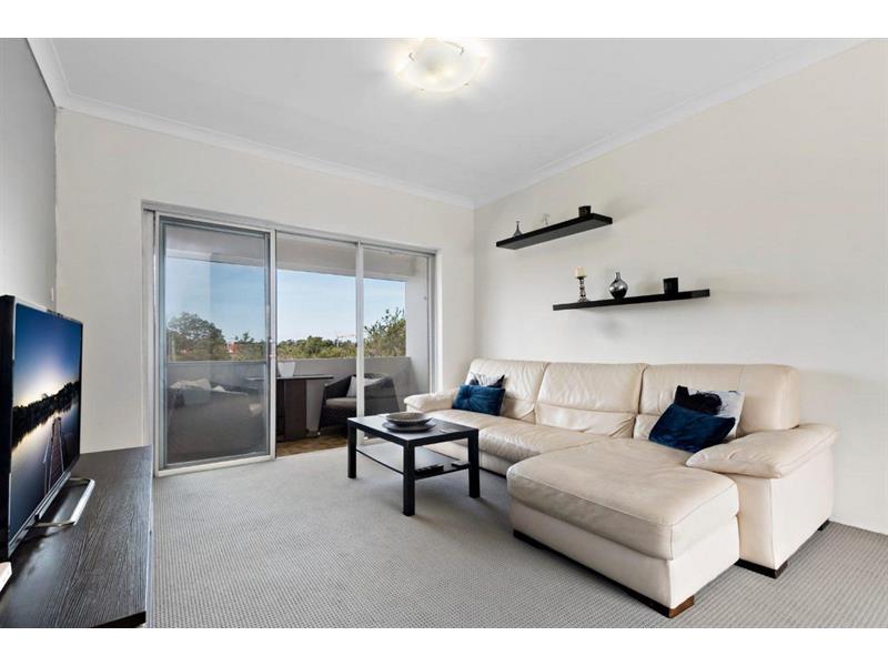 6/2 Holborn Avenue, Dee Why Apartment for rent | Listed by Ashlea Merlo ...