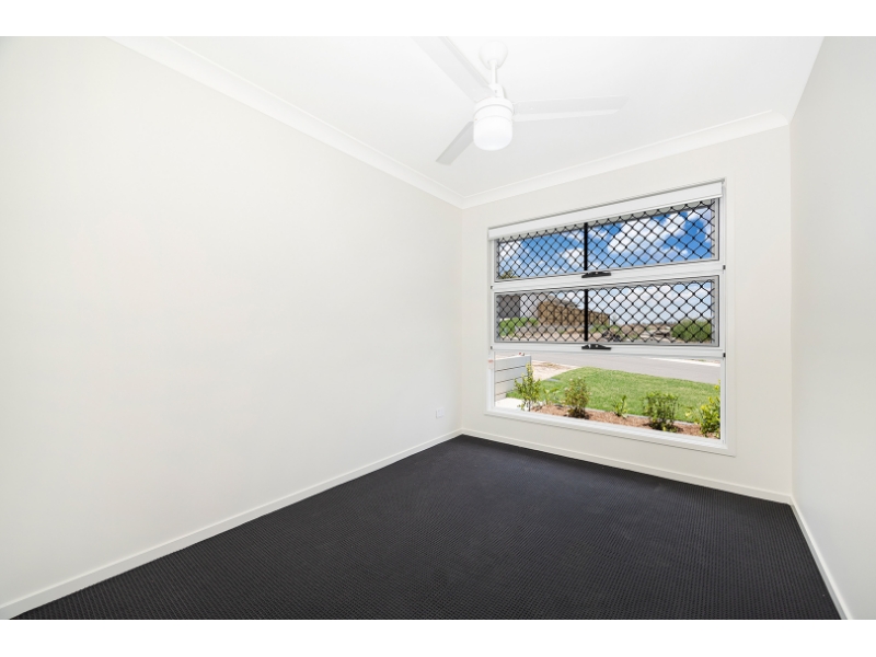 12B McClune St, Logan Reserve Townhouse for rent | Listed by Vicki ...