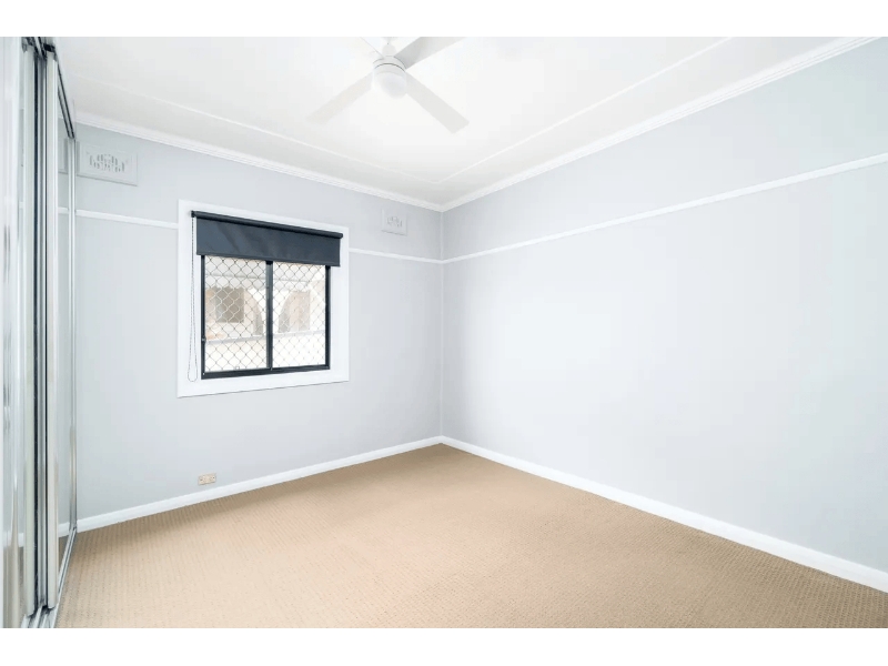 21 Fern Valley Road, Cardiff House for rent | Listed by Matthew Walsh ...