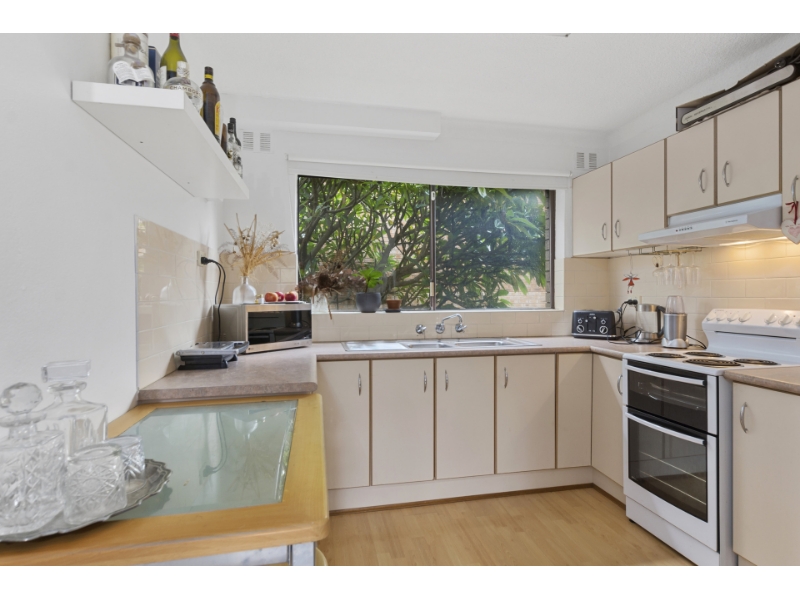 A.M. Rutty Estate Agents Rentals & Application Form | A.M. Rutty Estate ...