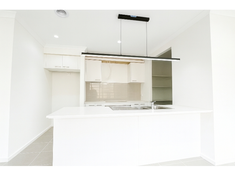 40 Furze Road, Officer House for rent | Listed by Barry Plant South ...