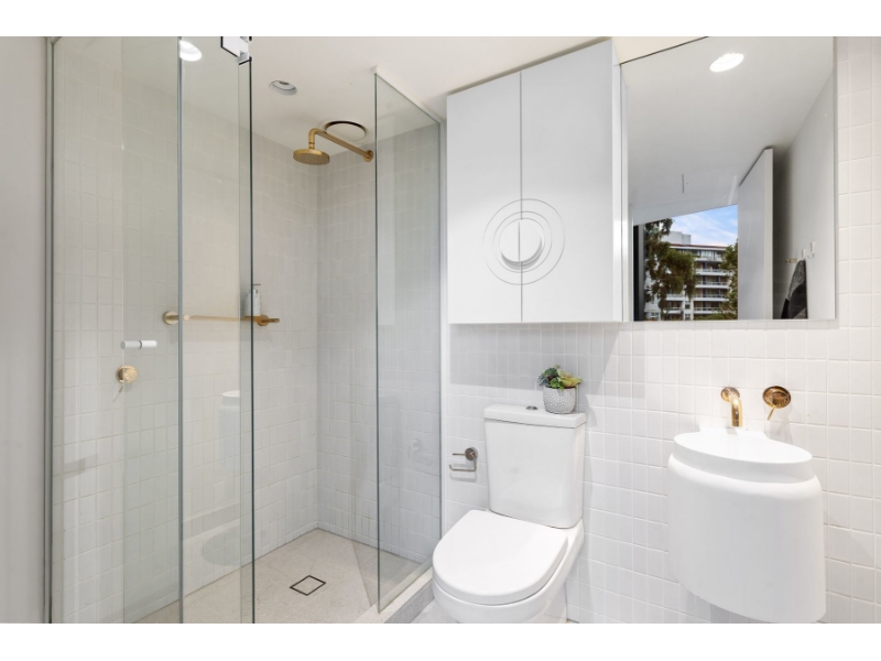 202/681 Chapel Street, South Yarra Apartment for rent | Listed by Sam ...