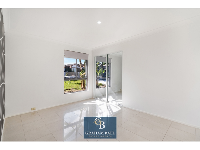 72 Dransfield Road, Edensor Park House for rent | Listed by Michael ...