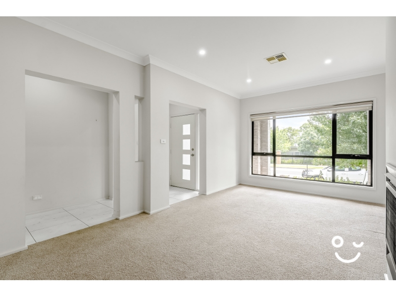 30 Greenbridge Drive, Wilton House for rent | Listed by Hilary Moy of ...