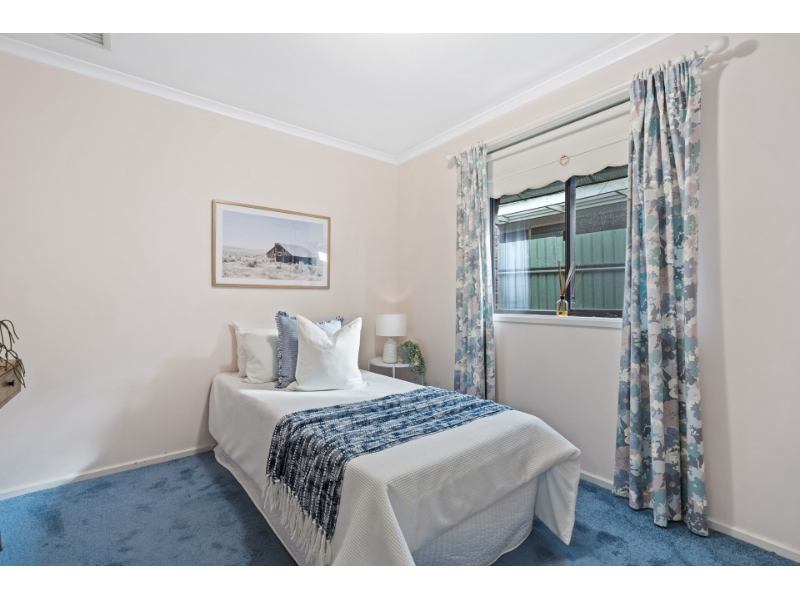 17 Delamere Avenue, Woodcroft House for rent | Listed by Jessica Gatt ...