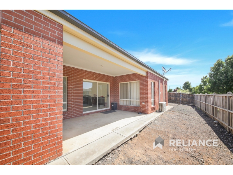 2 Ferriman Way, Truganina House for rent | Listed by Emily Kennedy of ...