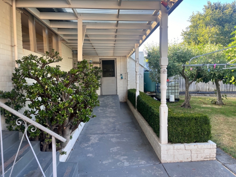 24 Mitcham Road, DONVALE House for rent | Listed by Established ...