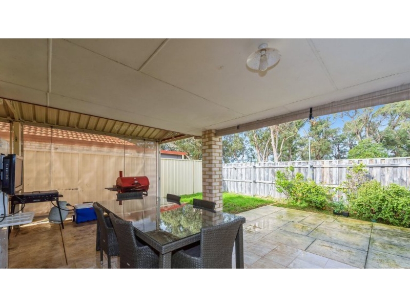 10b Mercury Crescent, Falcon House for rent | Listed by David Crash ...
