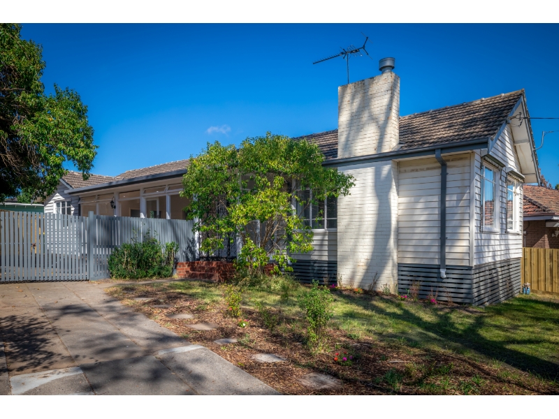 4 Murphy Street, CHADSTONE House for rent | Listed by Matthew ...