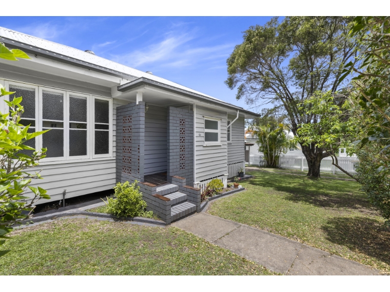 38 Walker Street, CORINDA House for rent | Listed by of Ray White ...