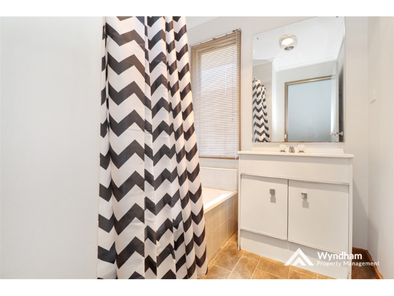 25 Golden Square Crescent, HOPPERS CROSSING House for rent | Listed by ...