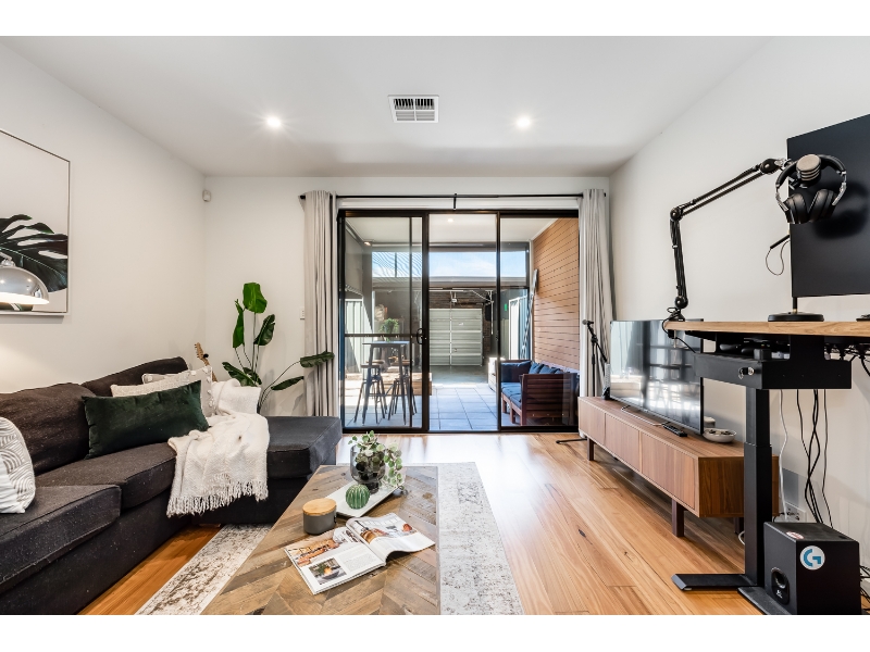 37 Cardinal Street, St Clair Apartment for rent | Listed by of Ouwens ...
