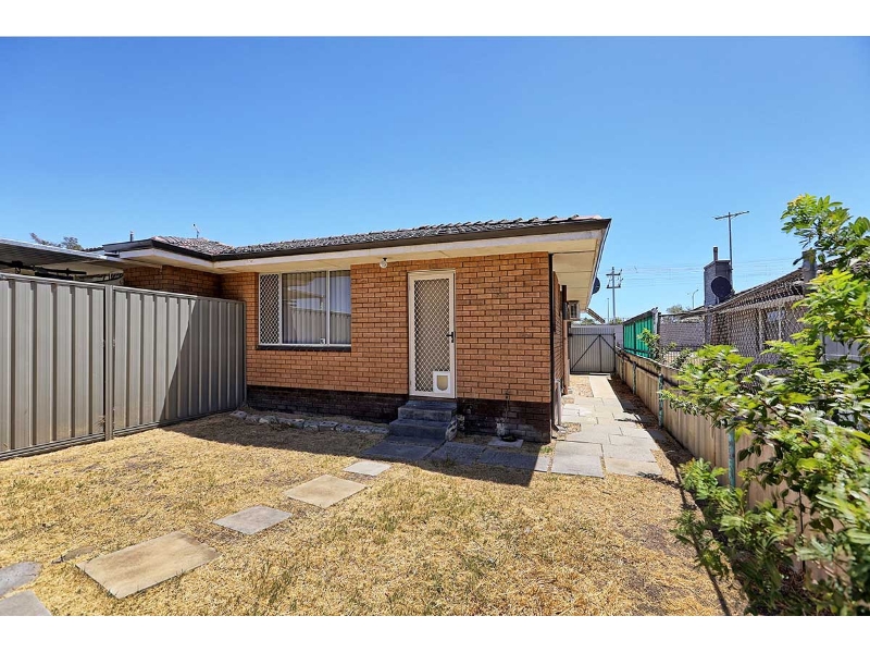 34A Streich Avenue, Kelmscott Townhouse for rent | Listed by Mina ...