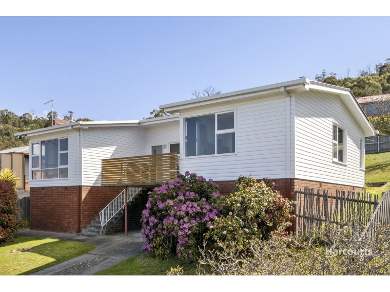 112 Waverley Street, BELLERIVE House for rent | Listed by Mel Collis of ...