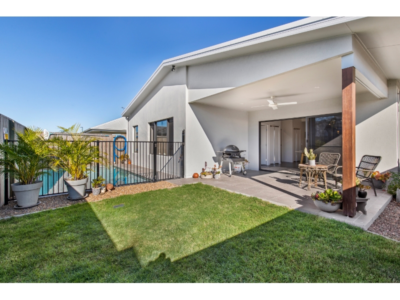 17 Pumicestone Street, PALMVIEW House for rent | Listed by Sienna ...