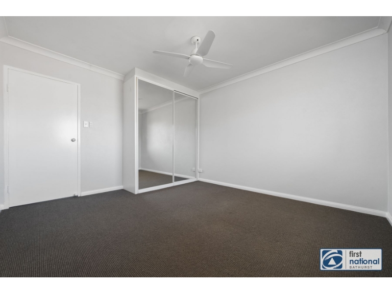 7/111-115 Lambert Street, BATHURST House for rent | Listed by Bathurst ...