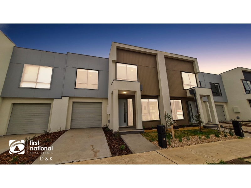 11 Pisa St, FRASER RISE Townhouse for rent | Listed by Alicja Needoo of ...