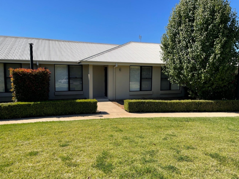 15/19-21 Boundary Road, DUBBO Townhouse for rent | Listed by Lily ...