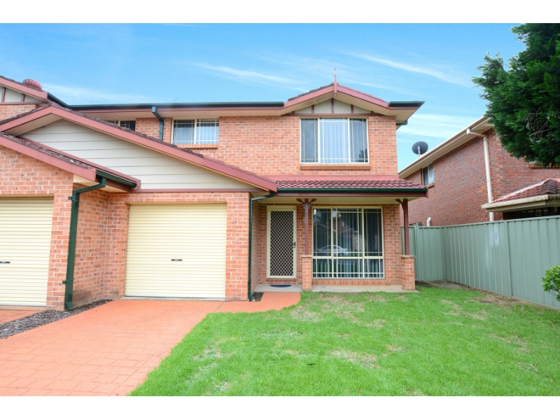 31B Lakewood Drive, Woodcroft Townhouse for rent | Listed by Malak ...