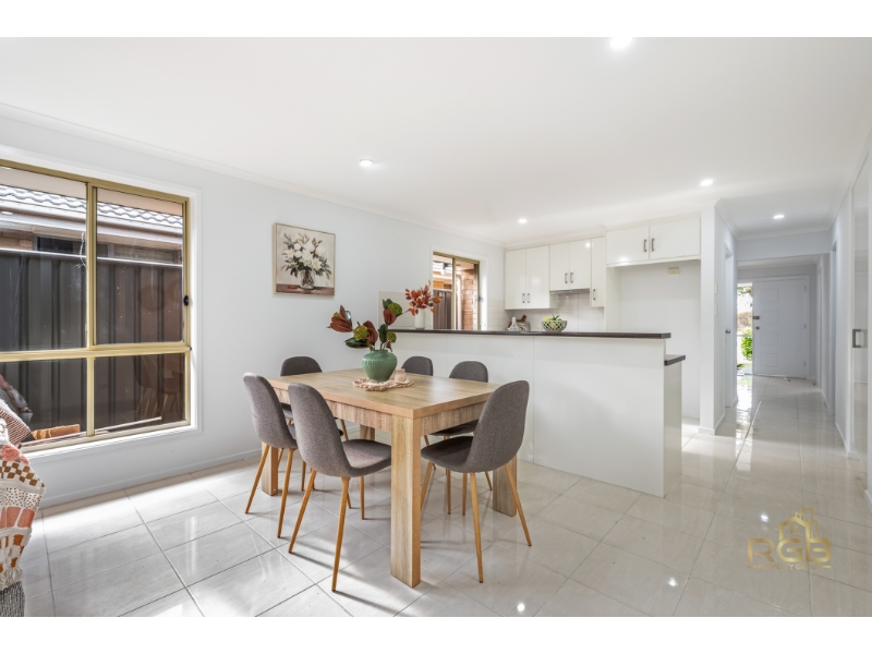 97 Serpentine Circuit, Andrews Farm House for rent | Listed by ...