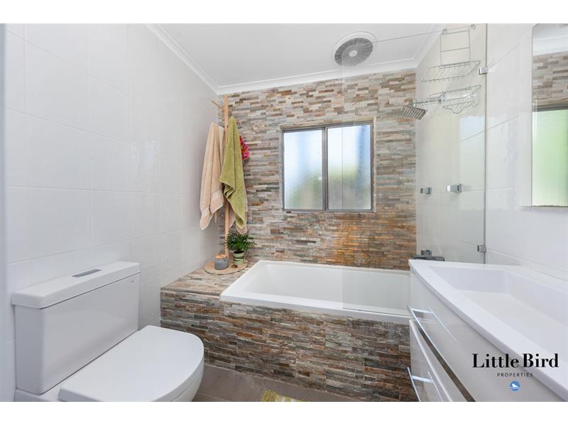 51b Bendigo Street, Fisher Townhouse for rent | Listed by Emily ...