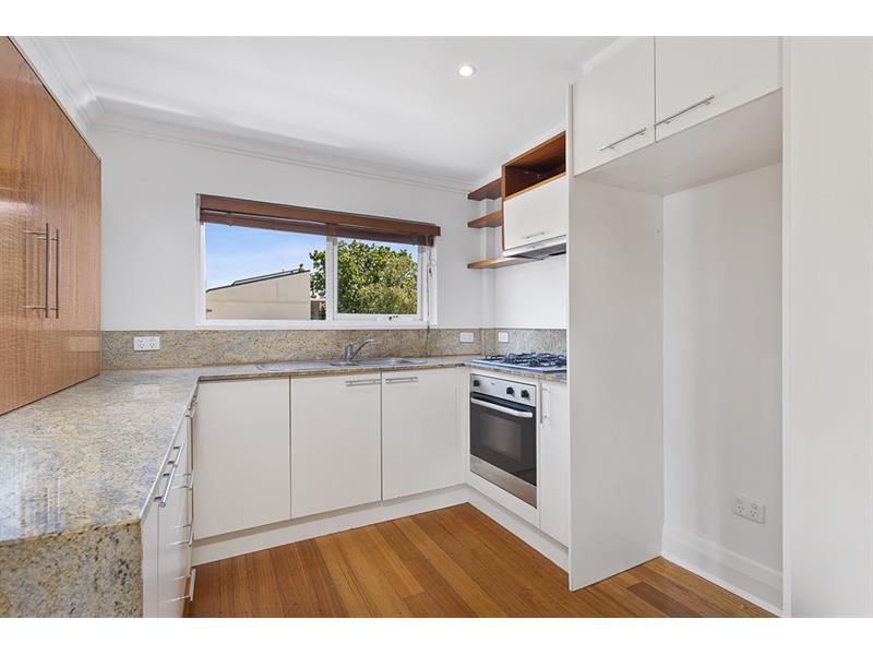 6/79 Barkly Street, ST KILDA Apartment for rent | Listed by Louise ...