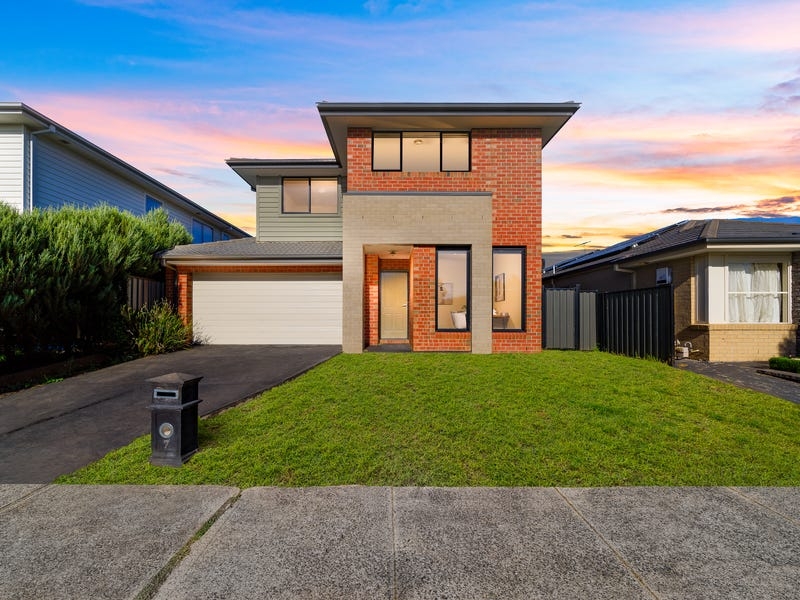 7 Rona Road, Point Cook House for rent | Listed by Ivan Berino of Gem ...