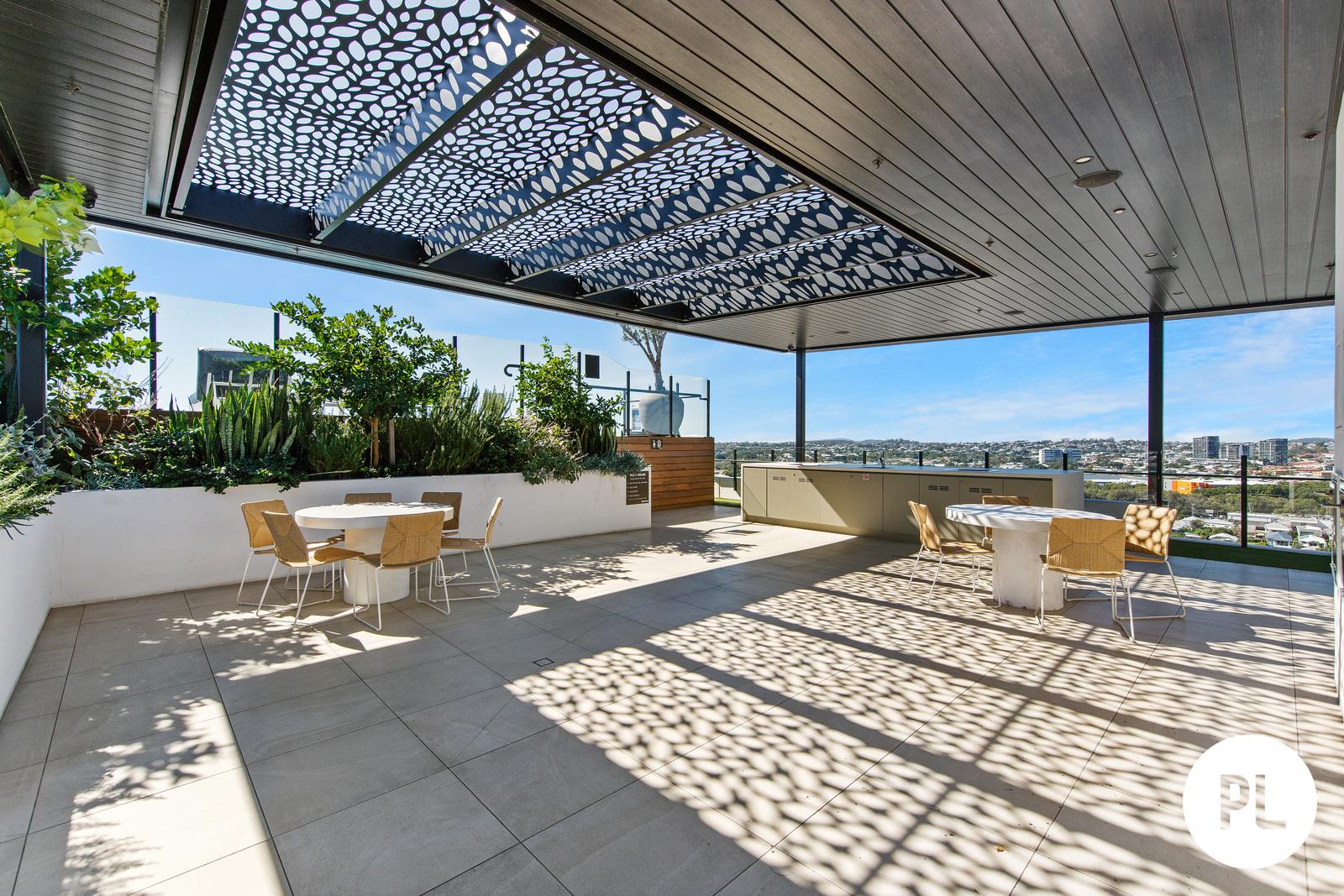 Inner City Living on the Fifth Floor - Living by Pellicano